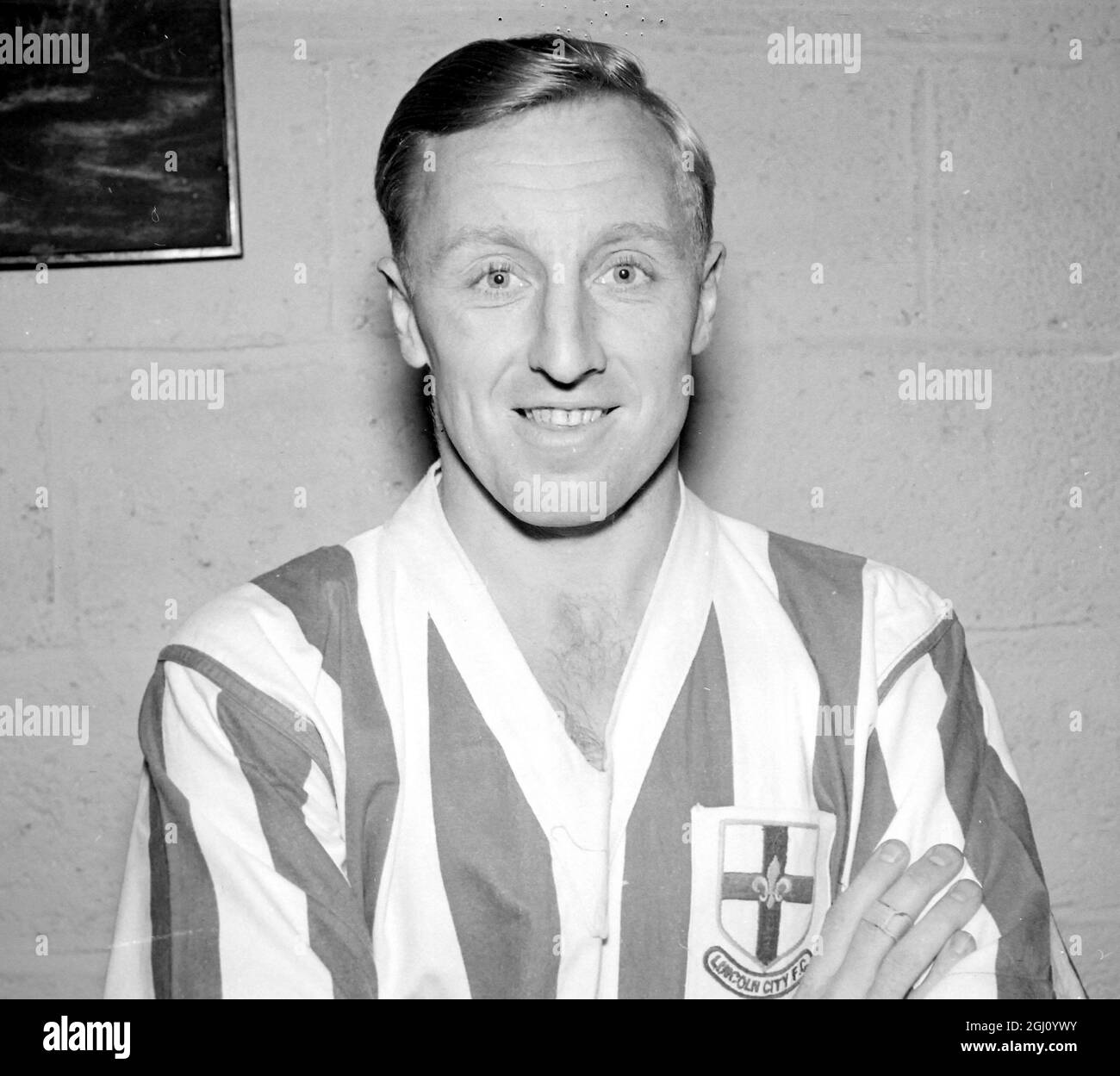 MIDDLETON FRED LINCOLN FOOTBALL CLUB - 31 OCTOBER 1960 Stock Photo - Alamy