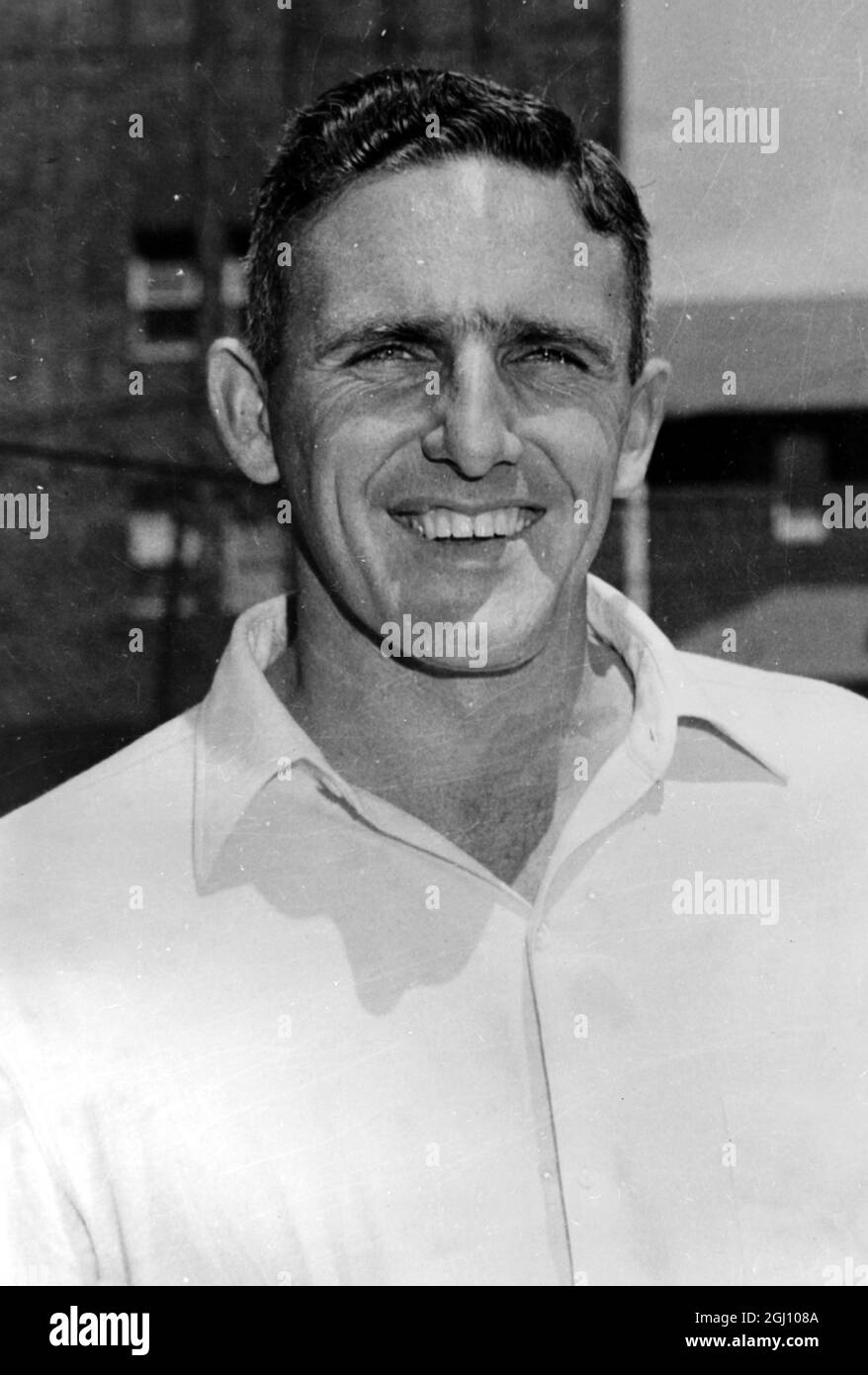 ALAN DAVIDSON - AUSTRALIAN CRICKET PLAYER- 14 FEBRUARY 1961 Stock Photo ...