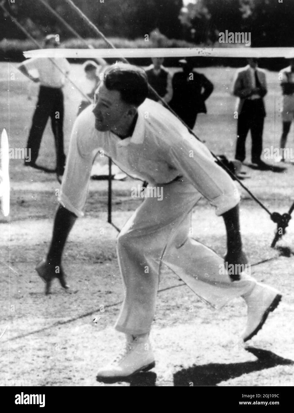CRICKET THOMAS G 16 FEBRUARY 1961 Stock Photo - Alamy