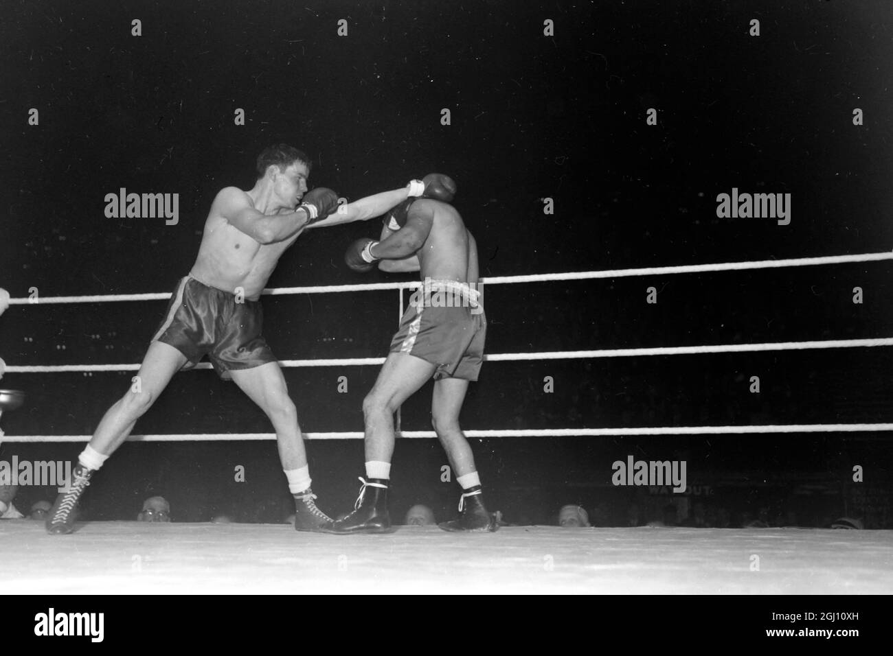 Tony boxing Black and White Stock Photos & Images - Alamy