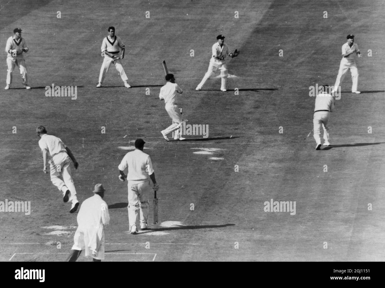 ENGLISH CRICKET PLAYER KEN BARRINGTON IN ACTION - 9 JUNE 1961 Stock ...