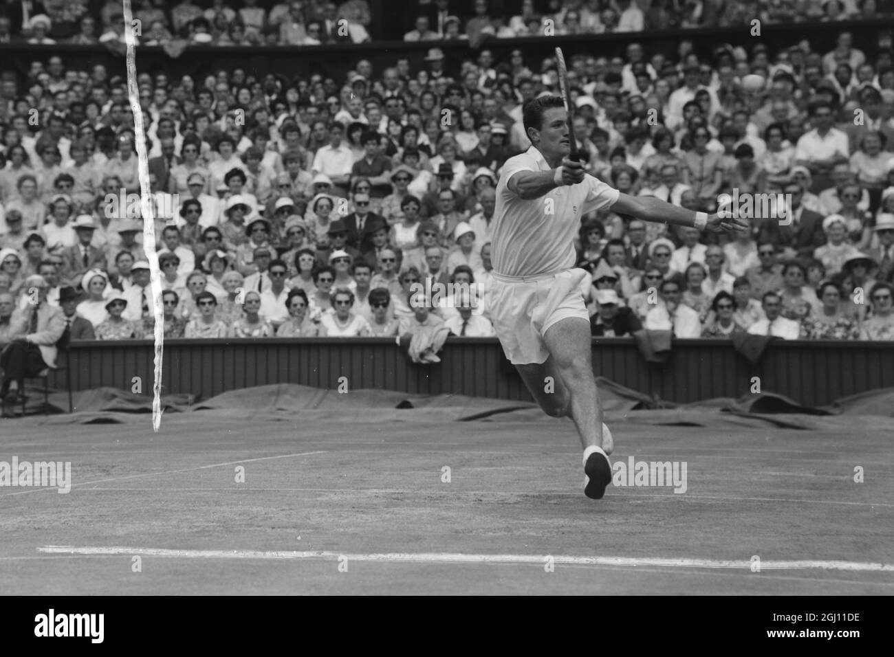 Action mike tennis hi-res stock photography and images - Alamy