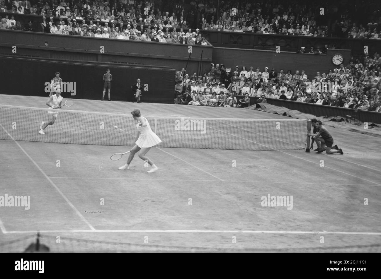 TENNIS PLAYERS CHRISTINE TRUMAN AND ANGELA MORTIMER AT WIMBLEDON LAWN ...