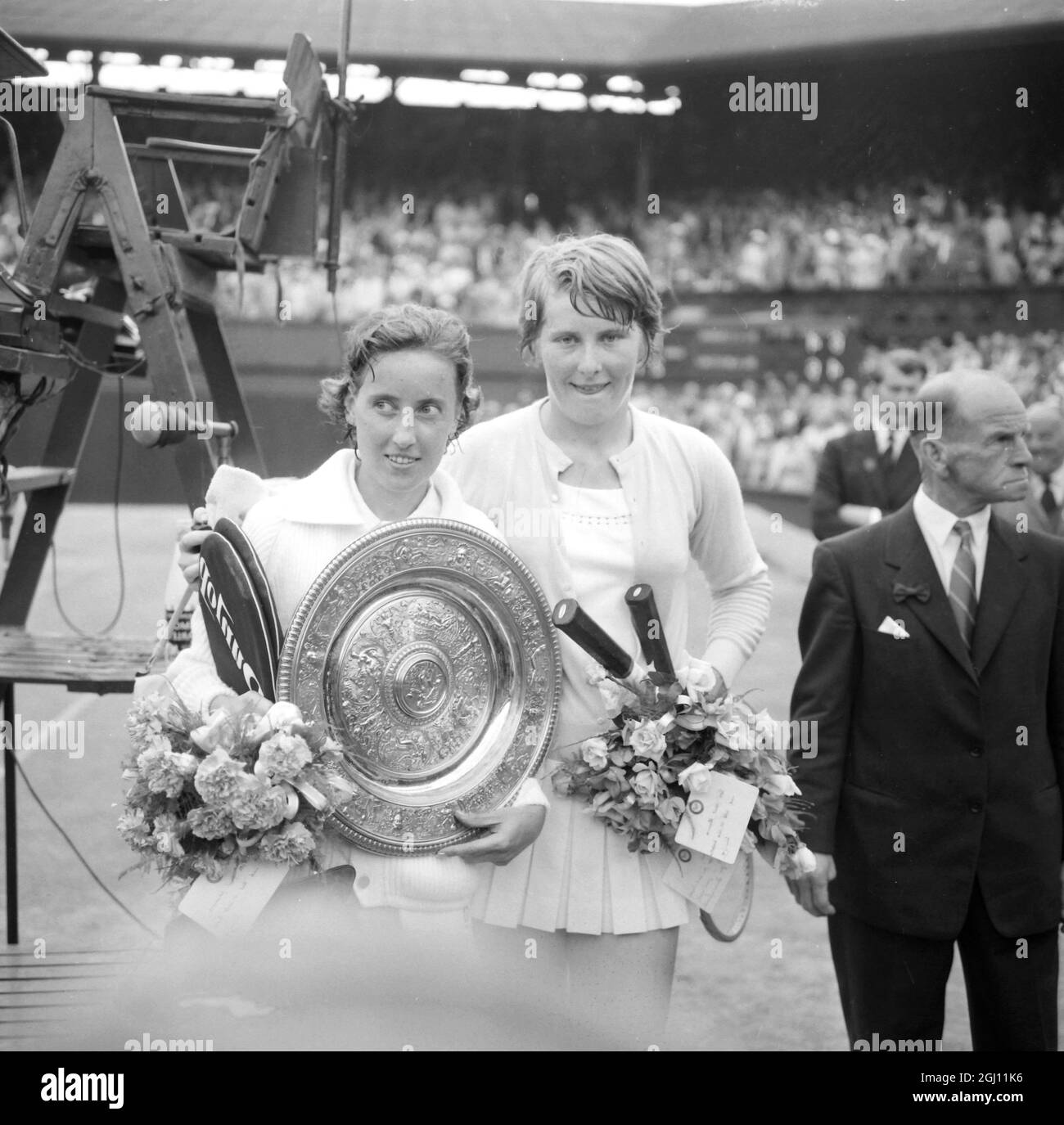 Angela mortimer wimbledon Black and White Stock Photos & Images - Alamy