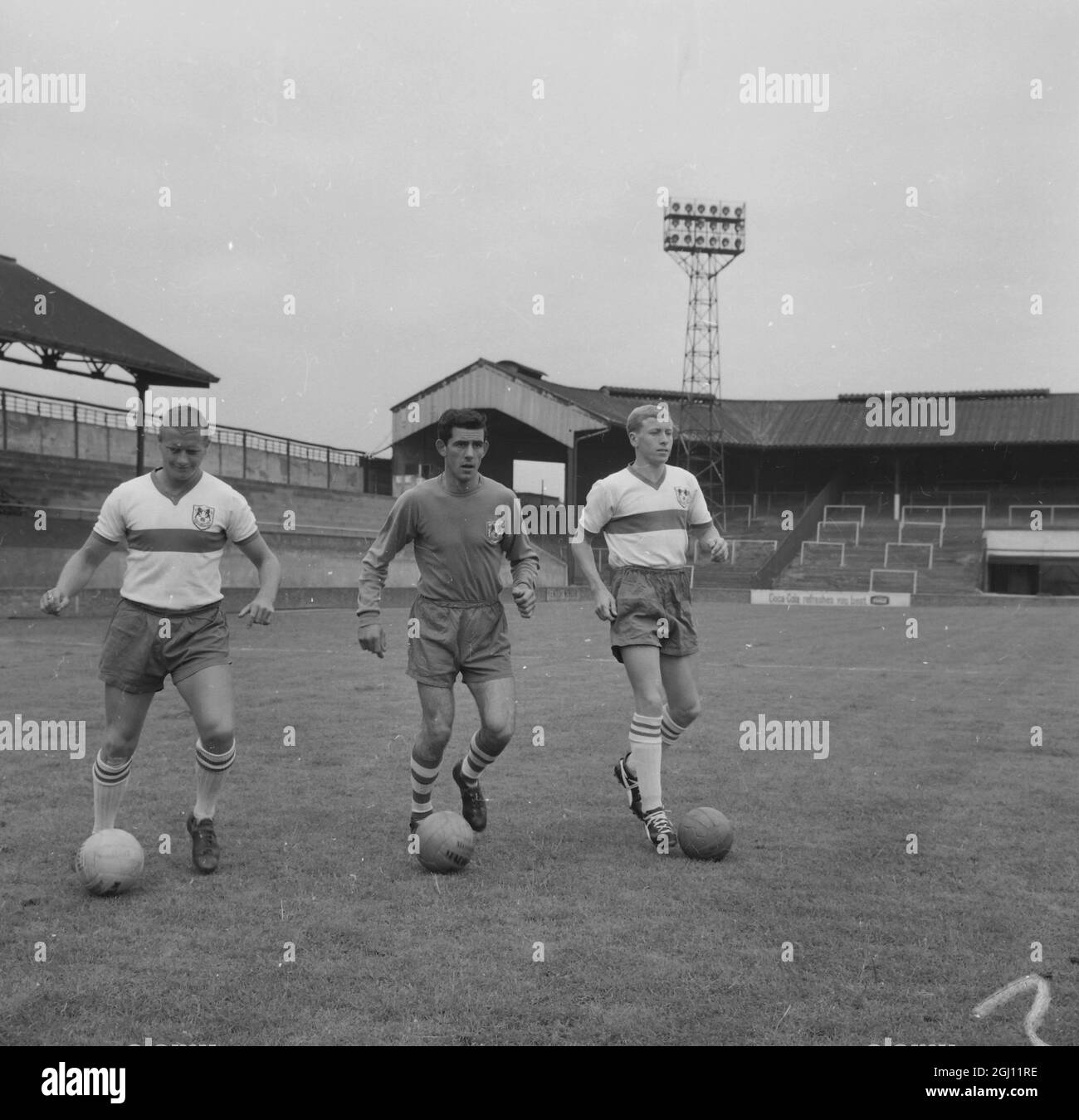 PETER READER, HARRY CRIPPS FOOTBALLER MILLWALL FOOTBALL CLUB - 31 JULY ...