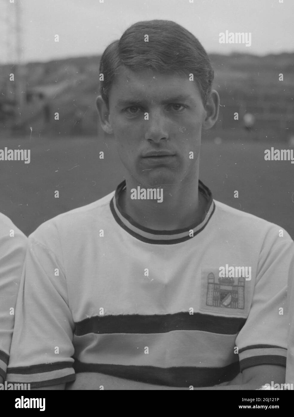 VICTOR ROUSE - PORTRAIT OF FOOTBALLER CRYSTAL PALACE FOOTBALL CLUB FC ...