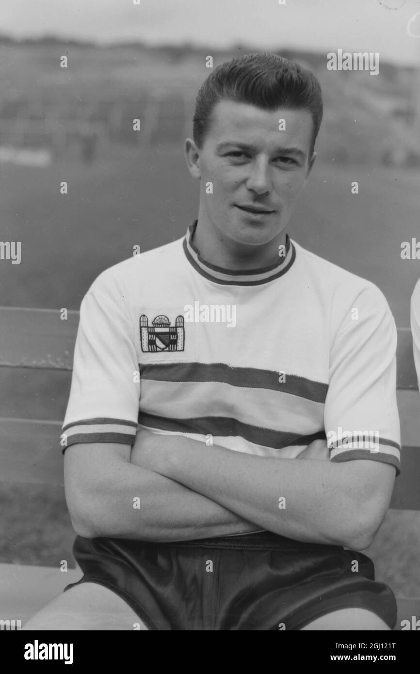 JOHN CARTWRIGHT - PORTRAIT OF FOOTBALLER CRYSTAL PALACE FOOTBALL CLUB ...