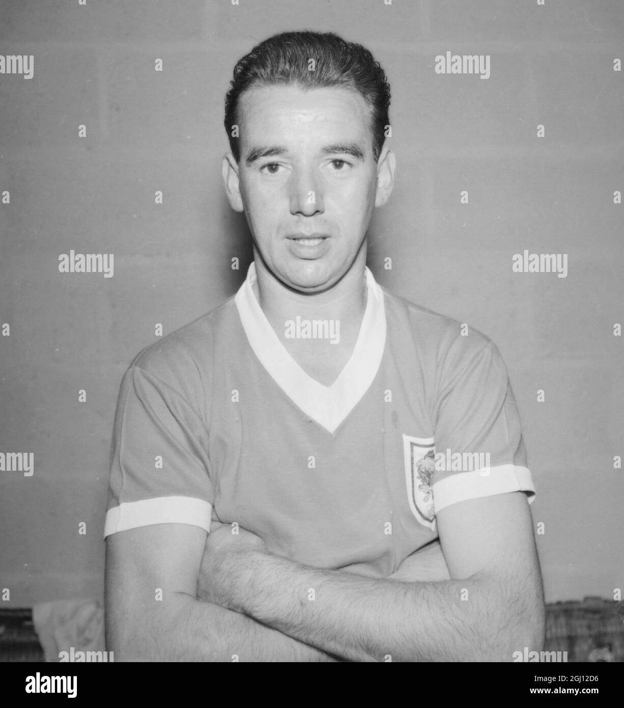 ROY GRATRIX - PORTRAIT OF FOOTBALLER BLACKPOOL FC FOOTBALL CLUB 11 ...