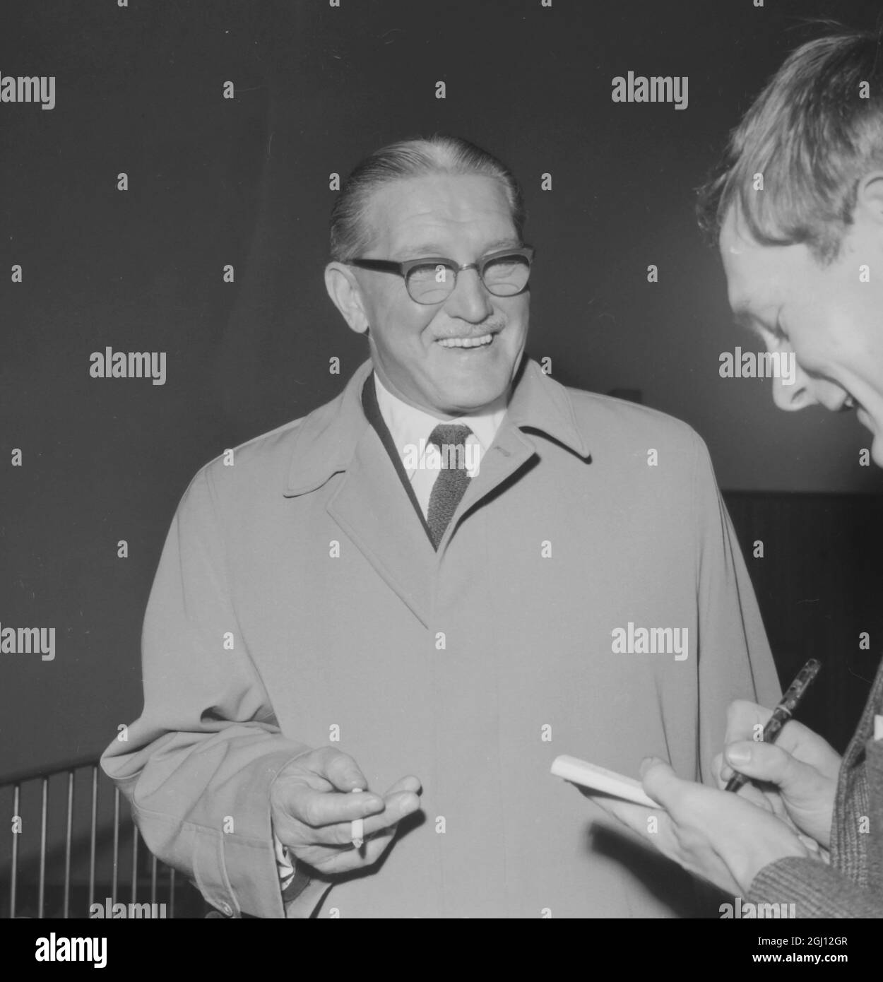 JOE MEARS - BOSS OF CHELSEA FOOTBALL TEAM AT LONDON AIRPORT - 24 ...