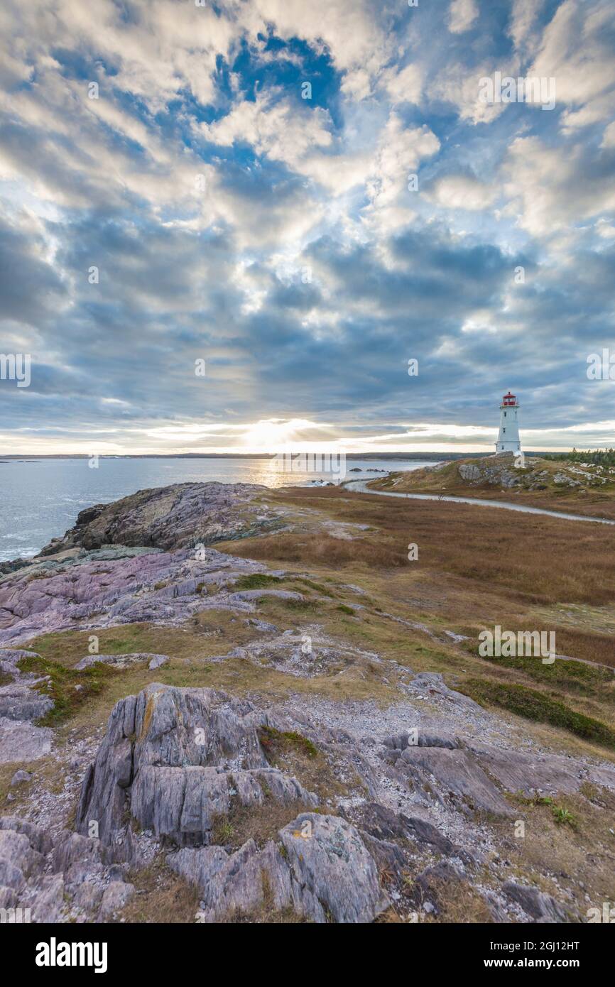 Louisbourg lighthouse hi-res stock photography and images - Alamy