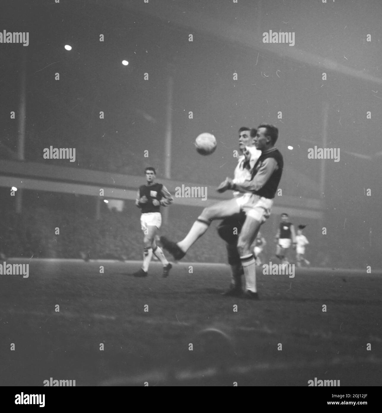 Football west ham hi-res stock photography and images - Alamy