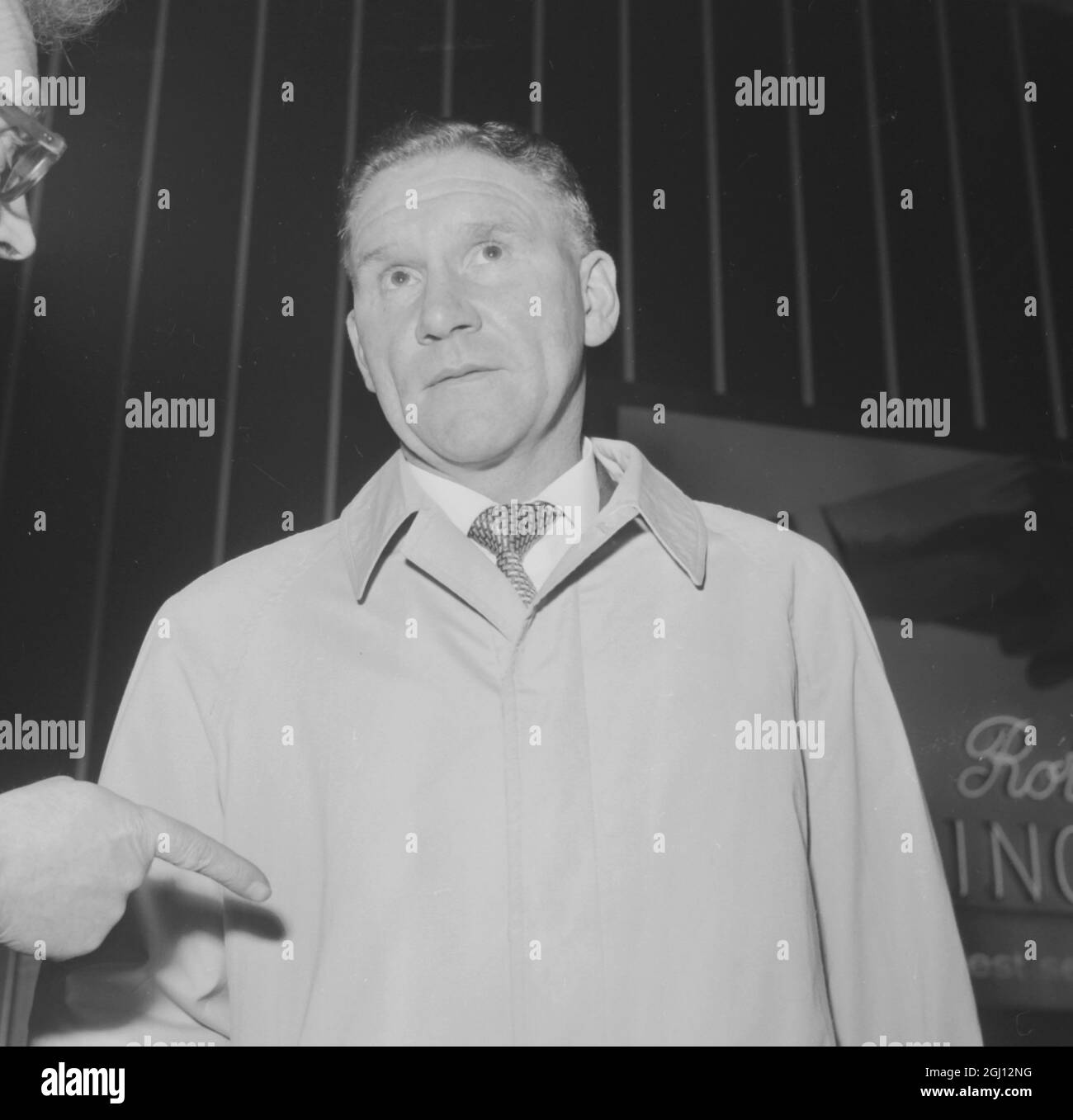 FOOTBALL MANAGER BILL NICHOLSON BACK IN LONDON - 20 NOVEMBER 1961 Stock ...
