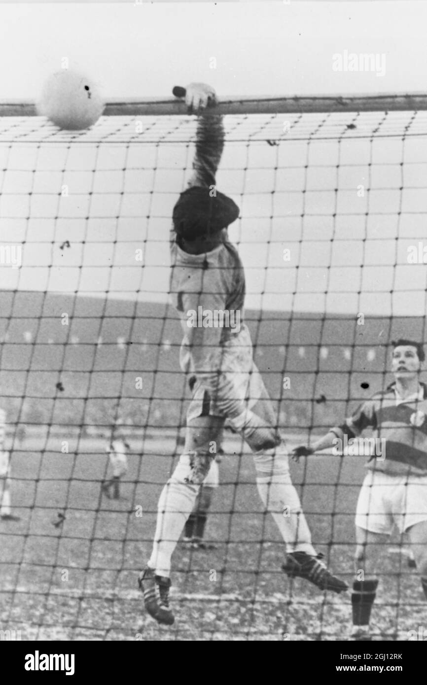FOOTBALL HAFFEY SAVES SHOT BY MCBRIDE - 3 DECEMBER 1961 Stock Photo - Alamy
