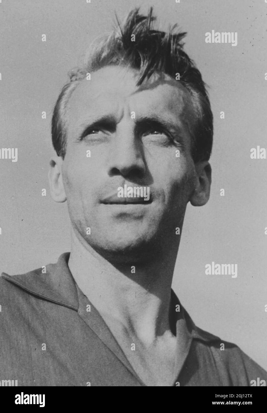 BORA KOSTIC - INTERNATIONAL FOOTBALLER OF YUGOSLAVIA - 7 DECEMBER 1961 ...