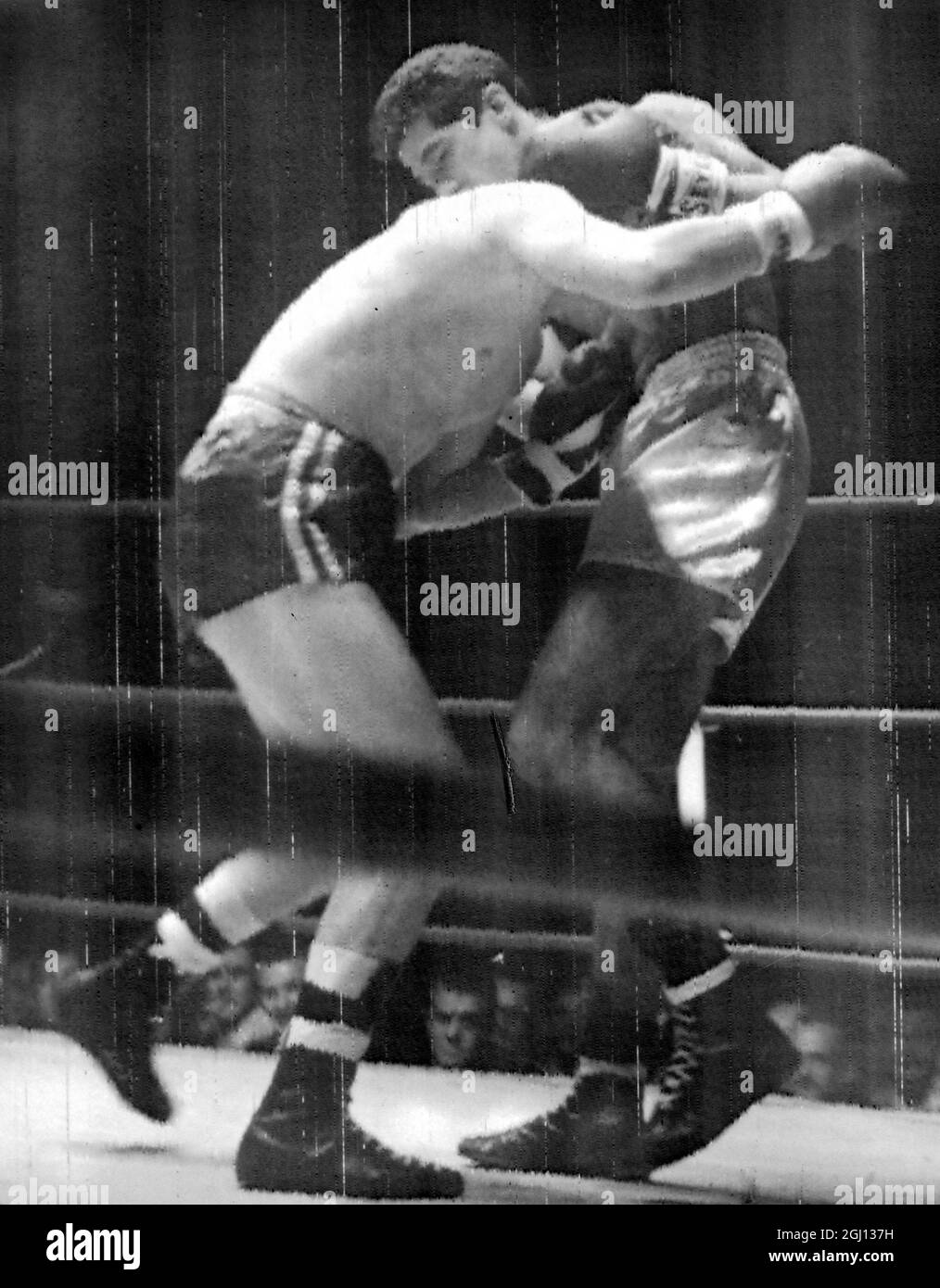 Boxers in action Black and White Stock Photos & Images - Alamy