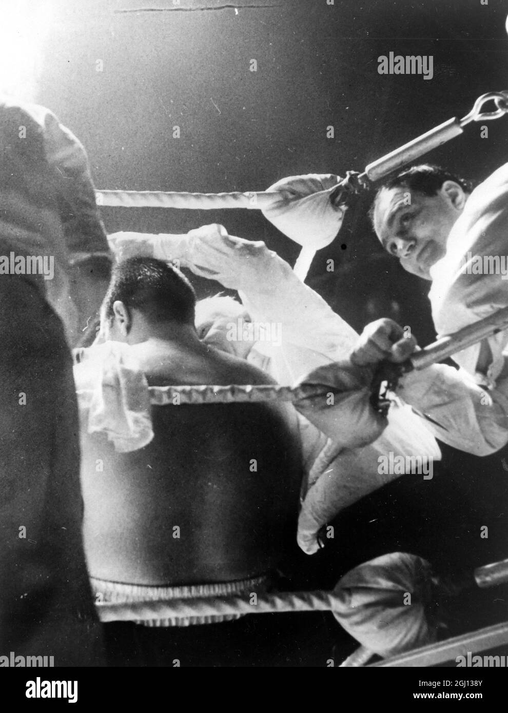BOXERS TONY HUGHES VS HENRY COOPER IN ACTION WITH ROCKY MARCIANO - 24 ...