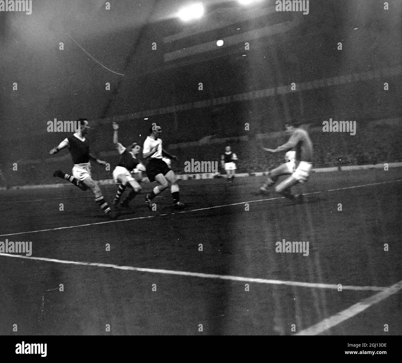 BAXTER W COMPTON, JIMMY GREAVES OF SPURS IN FOOTBALL ACTION - 14 MARCH ...