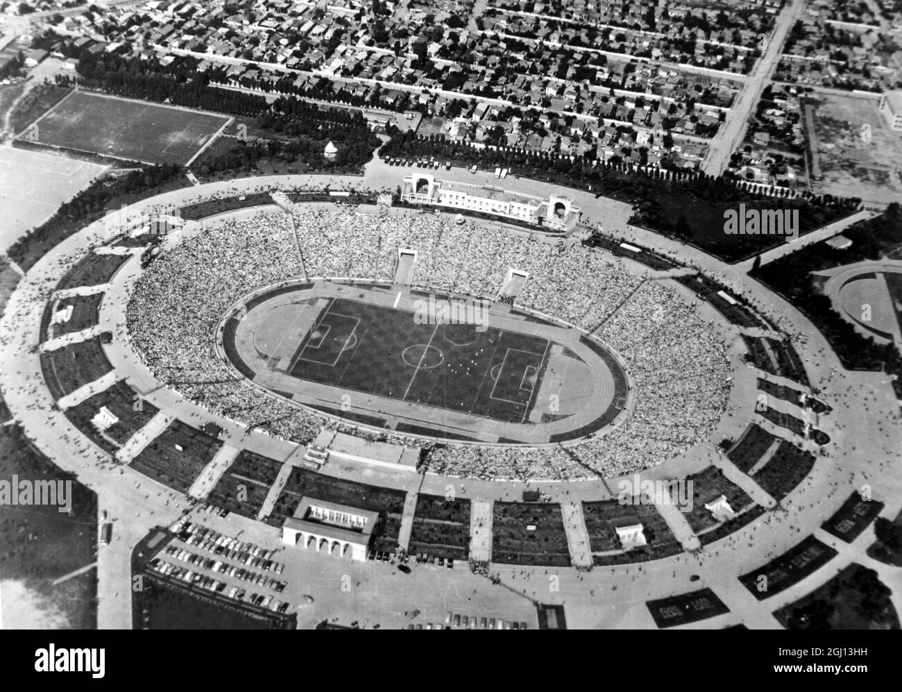 FOOTBALL STADIUM BUCHAREST ; 13 APRIL 1962 Stock Photo - Alamy