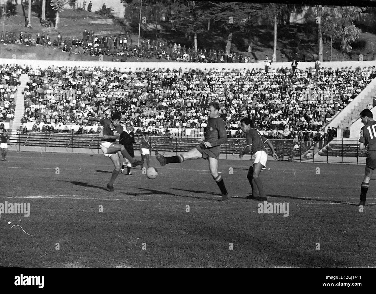 FOOTBALL WORLD CUP SPAIN V MEXICO ACTION ; 6 JUNE 1962 Stock Photo - Alamy