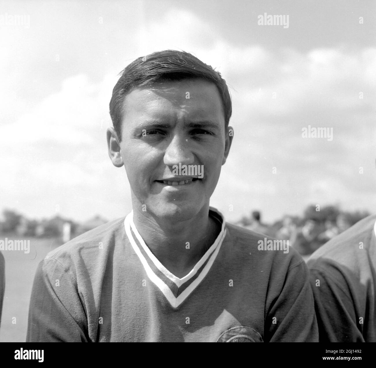 BARRY BRIDGES - PORTRAIT OF FOOTBALLER OF CHELSEA FC FOOTBALL CLUB ...