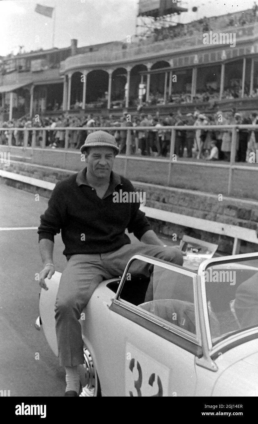 RACING DRIVER INNES IRELAND PORTRAIT - ; 8 AUGUST 1962 Stock Photo - Alamy