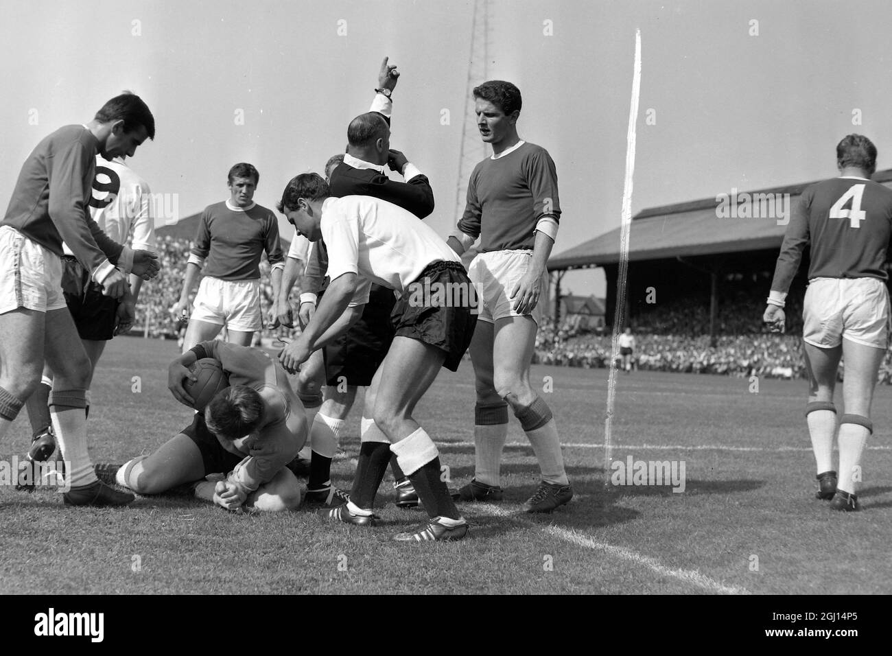Gordon west everton hi-res stock photography and images - Alamy