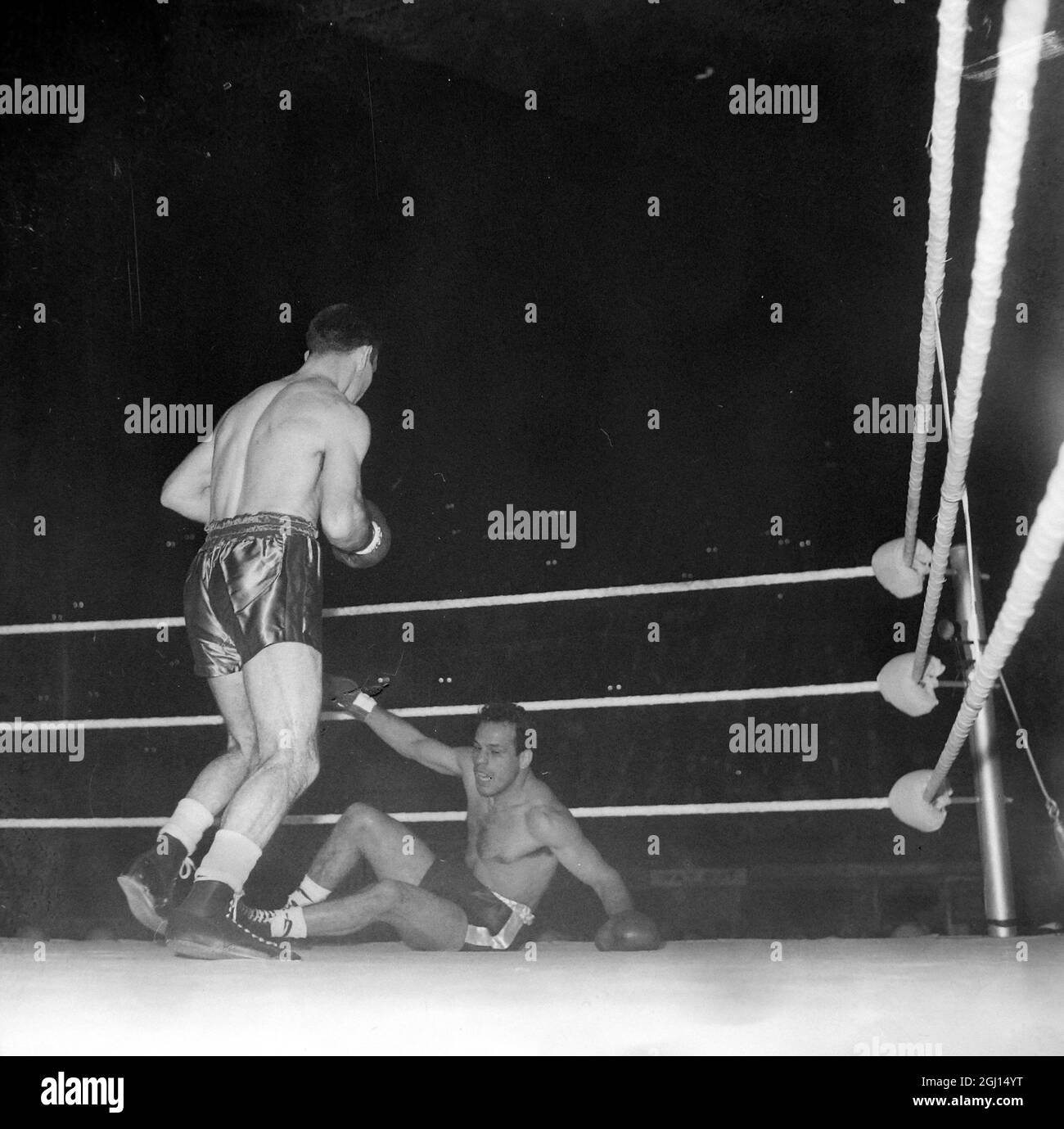 Ralph dupas hi-res stock photography and images - Alamy