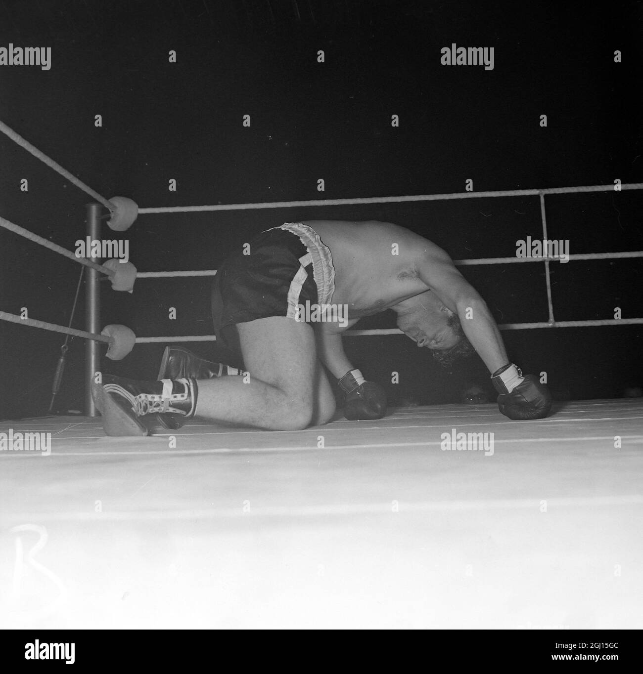 BOXER PHONSE LASAGA IN ACTION ; 13 NOVEMBER 1962 Stock Photo - Alamy