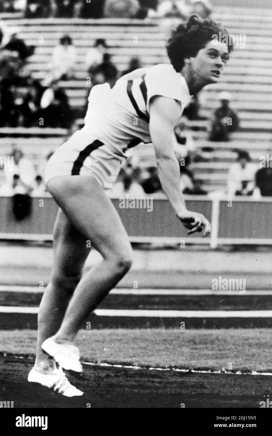 SUSAN PLATT SHOT PUTTER ATHLETICS COMMONWEALTH GAMES IN PERTH ; 29 ...