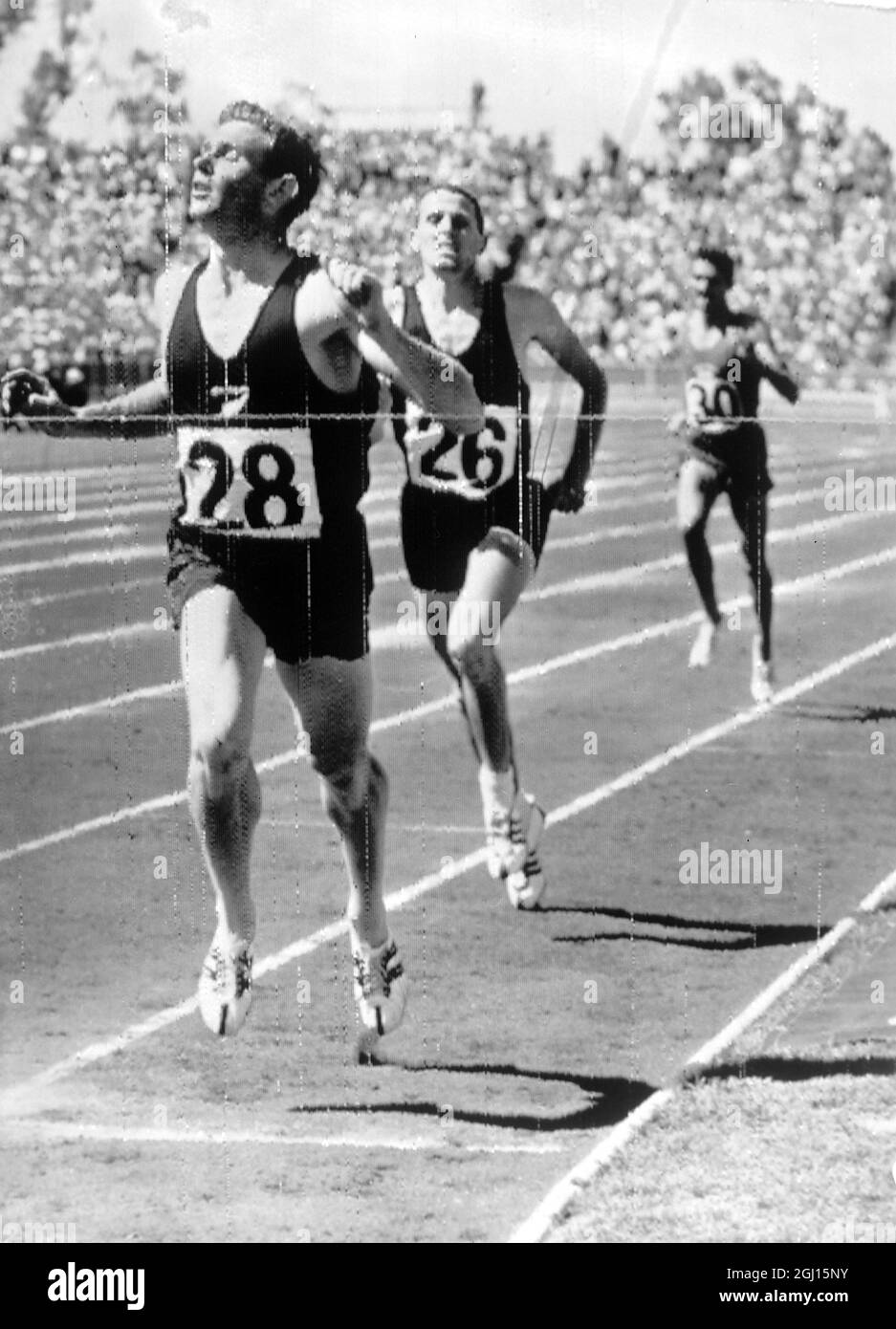 ATHLETICS COMMONWEALTH GAMES IN PERTH MILE EVENT PETER SNELL WINS ; 1 ...