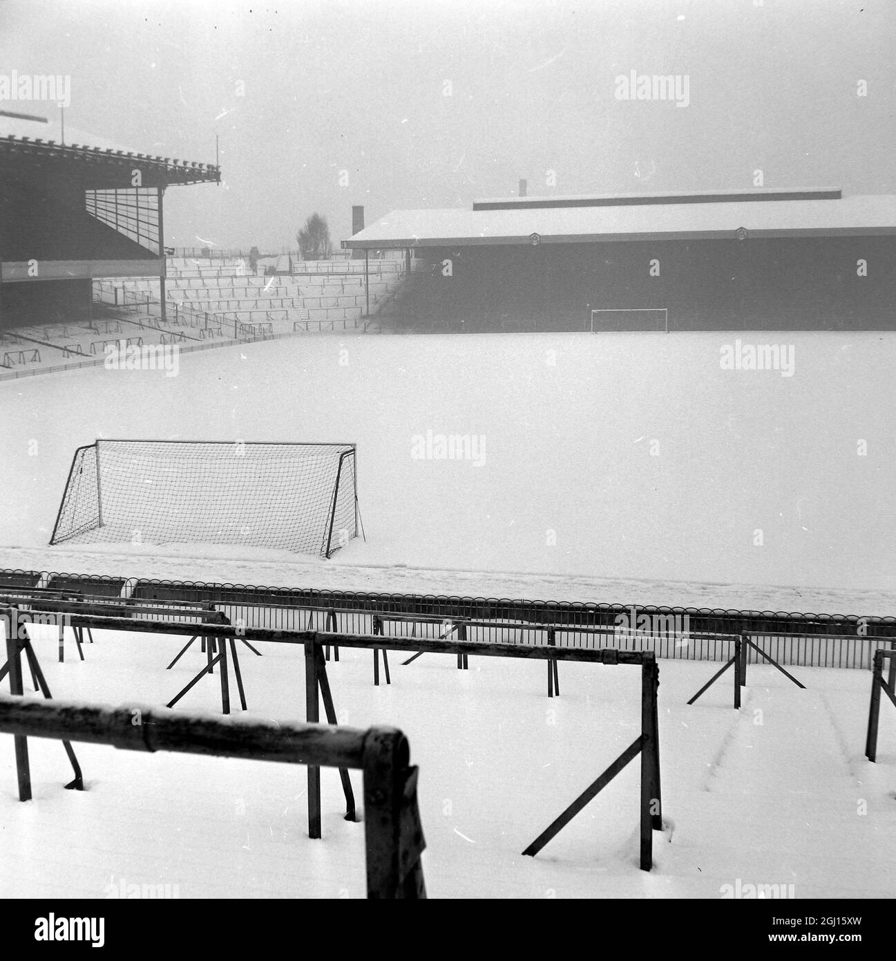 Football grounds hi-res stock photography and images - Alamy