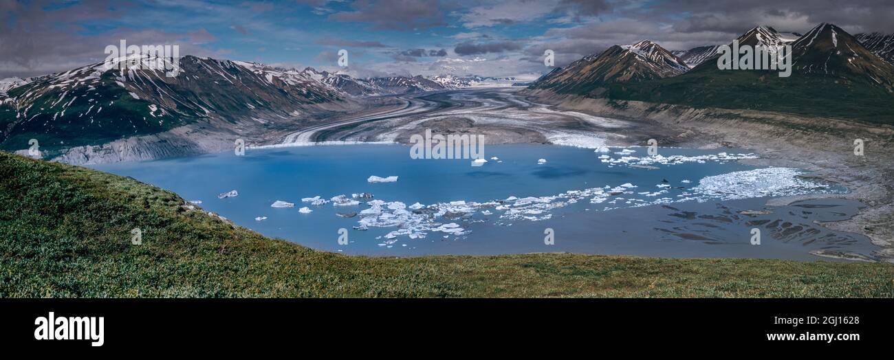 Alsek lake, glacier national park hi-res stock photography and images ...