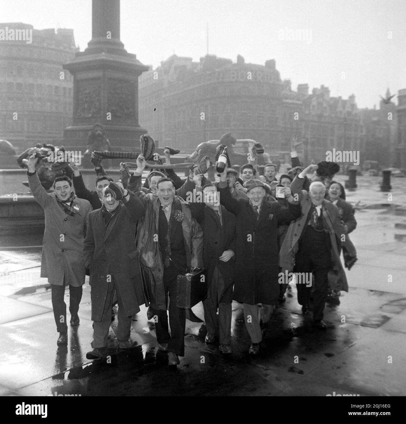 FOOTBALL FAN ENGLAND V SCOTLAND CHEERING CROWDS AT TRAFALGAR SQUARE IN ...