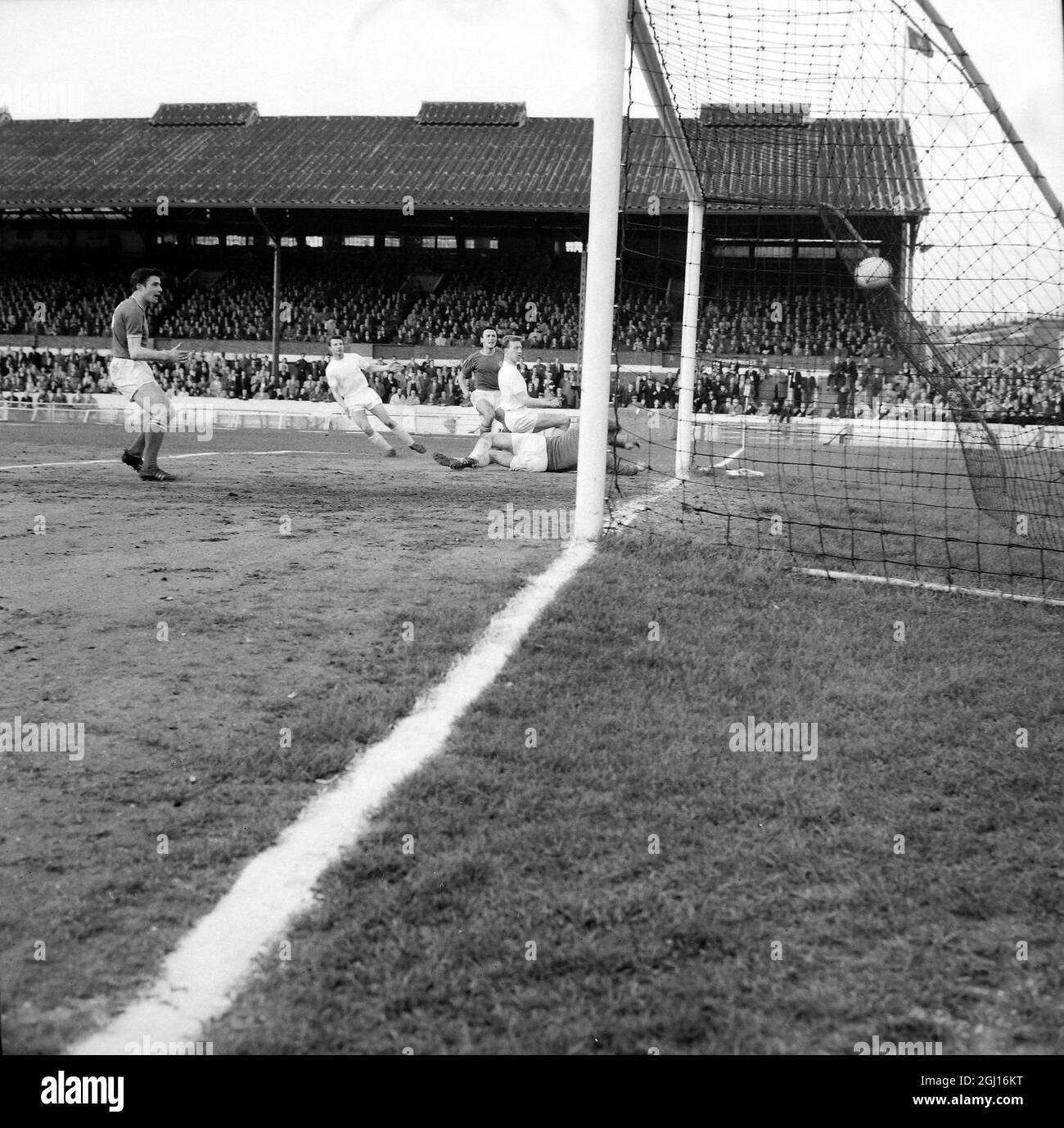 30 april 1963 hi-res stock photography and images - Alamy