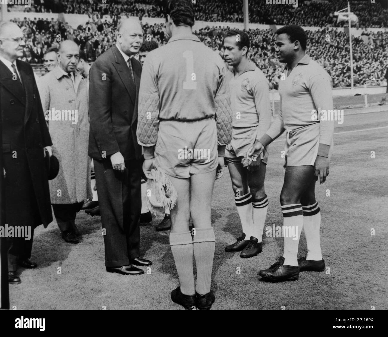FOOTBALL ENGALND V BRAZIL DUKE OF GLOUCESTER MEETS BRAZILIAN TEAM AT ...