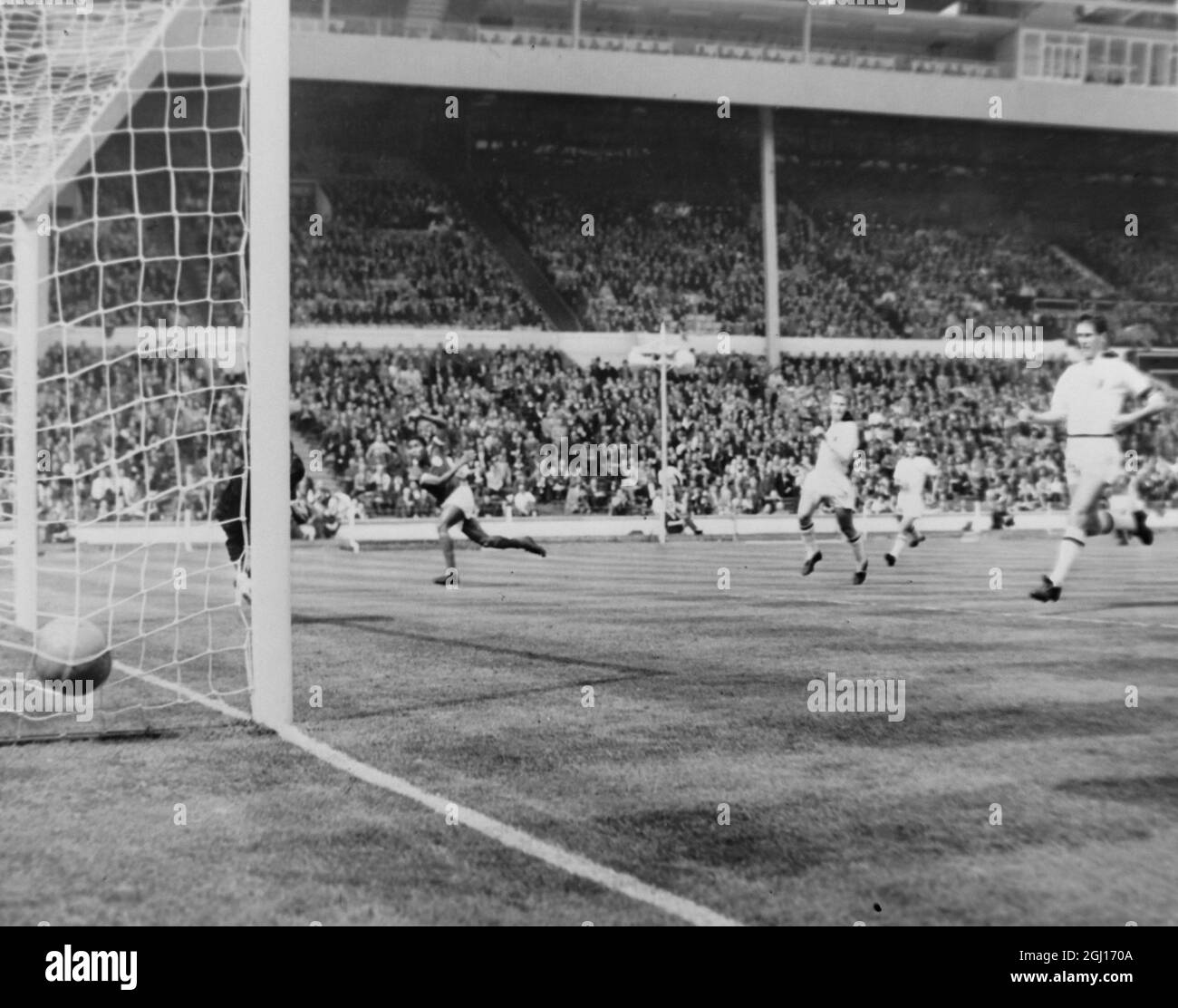 Mission final Black and White Stock Photos & Images - Alamy