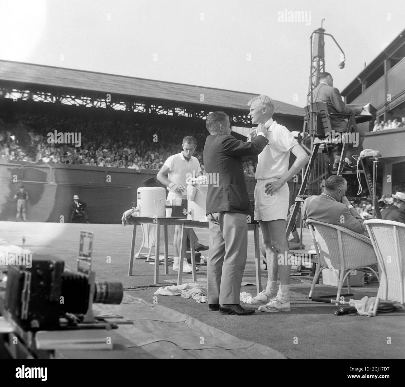 TENNIS DAVIS CUP EUROPEAN ZONE JAN ERIK LUNDQUIST IN ACTION IN LONDON ...