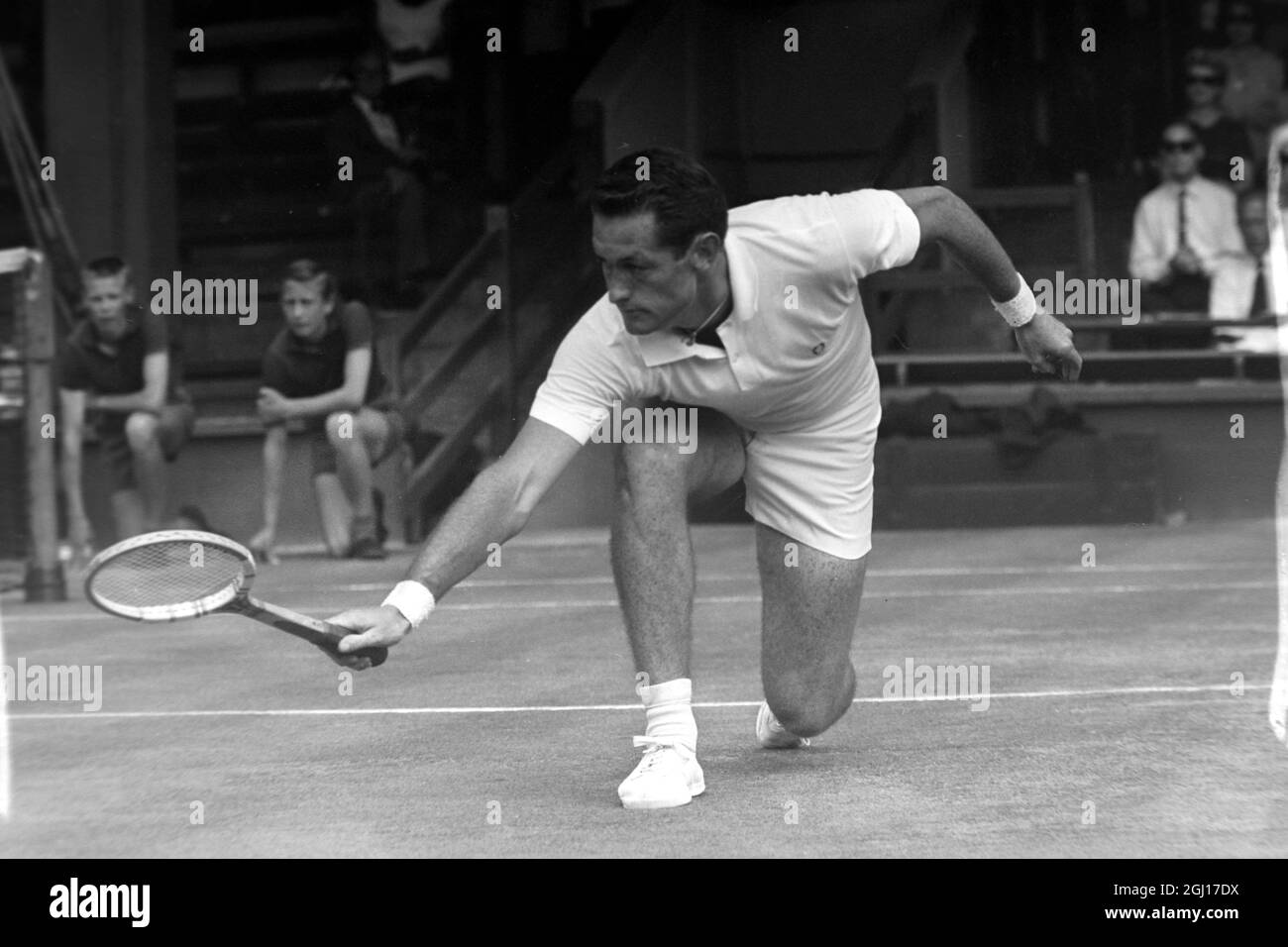TENNIS DAVIS CUP EUROPEAN ZONE MIKE SANGSTER IN ACTION IN LONDON ; 1 ...