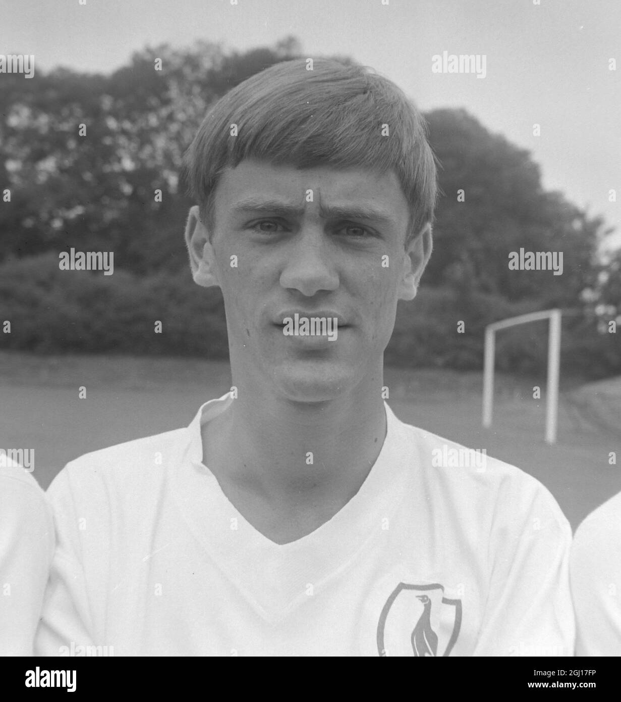 GILLINGWATER D FOOTBALLER OF TOTTENHAM HOTSPUR SPURS FOOTBALL CLUB ...