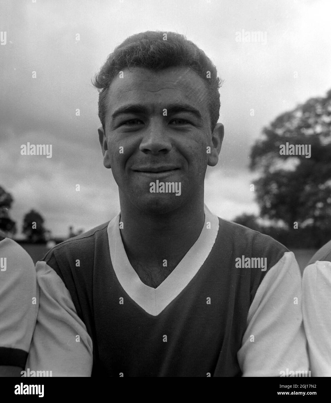 FRED CLARKE - PORTRAIT OF FOOTBALLER OF ARSENAL FC FOOTBALL CLUB - ; 12 ...