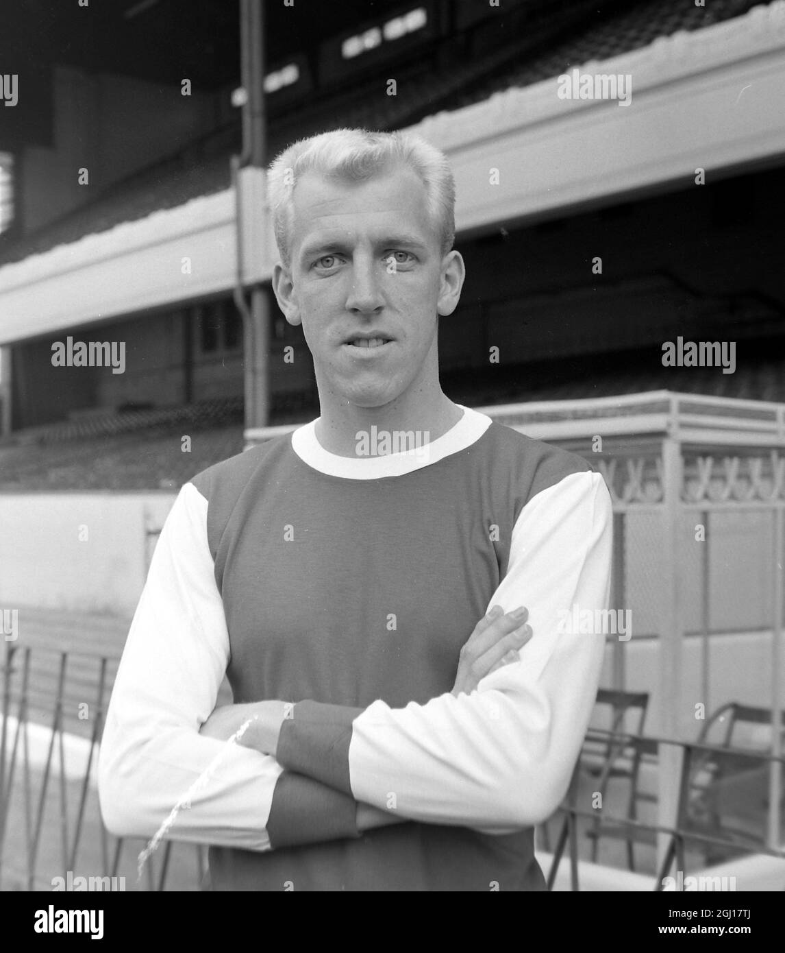 FOOTBALLER IAN URE OF ARSENAL FOOTBALL CLUB IN LONDON - ; 23 AUGUST ...