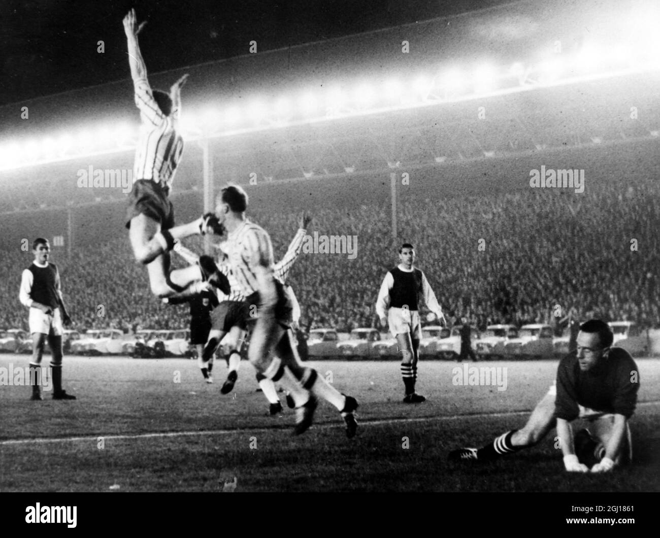 1963 9 october hi-res stock photography and images - Alamy