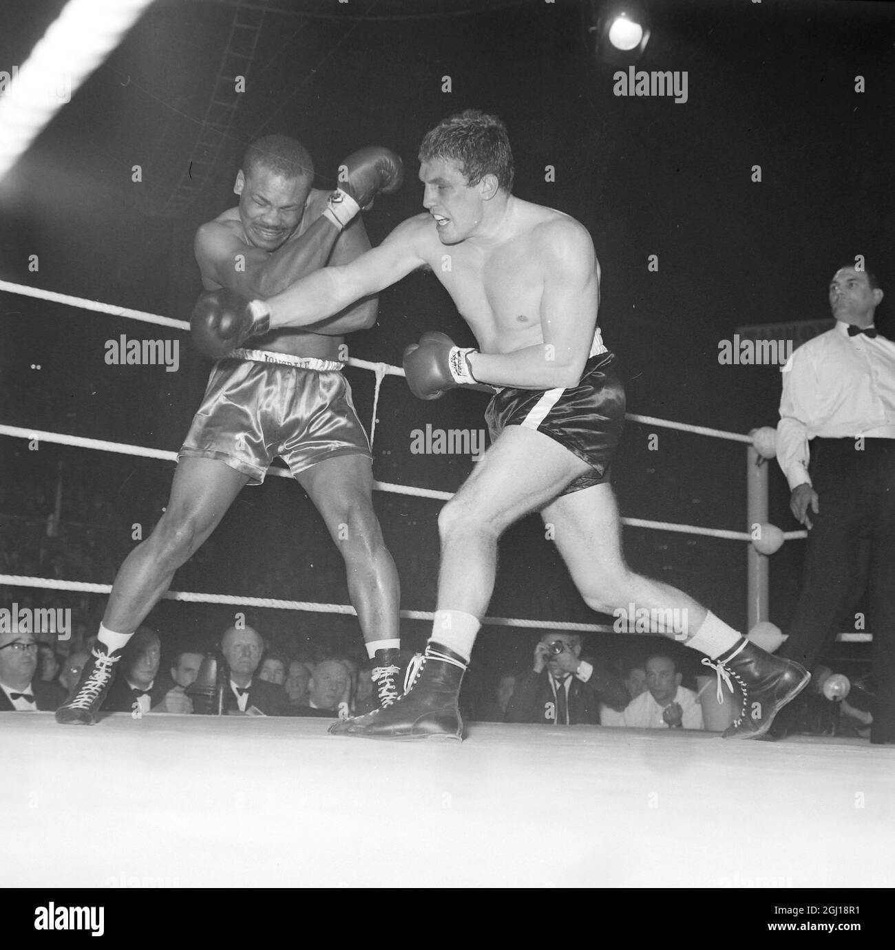 Boxing billy walker Black and White Stock Photos & Images - Alamy