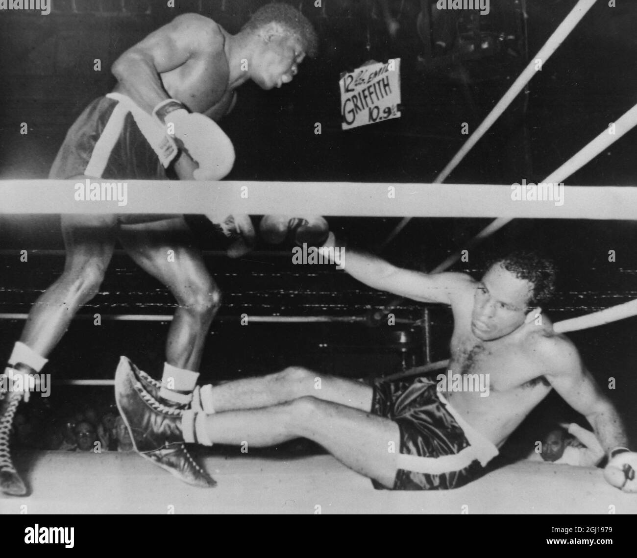 Ralph dupas hi-res stock photography and images - Alamy