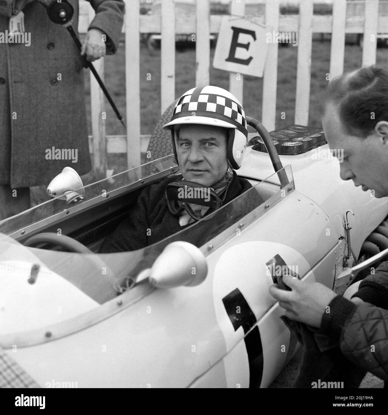 Innes ireland 1964 hi-res stock photography and images - Alamy