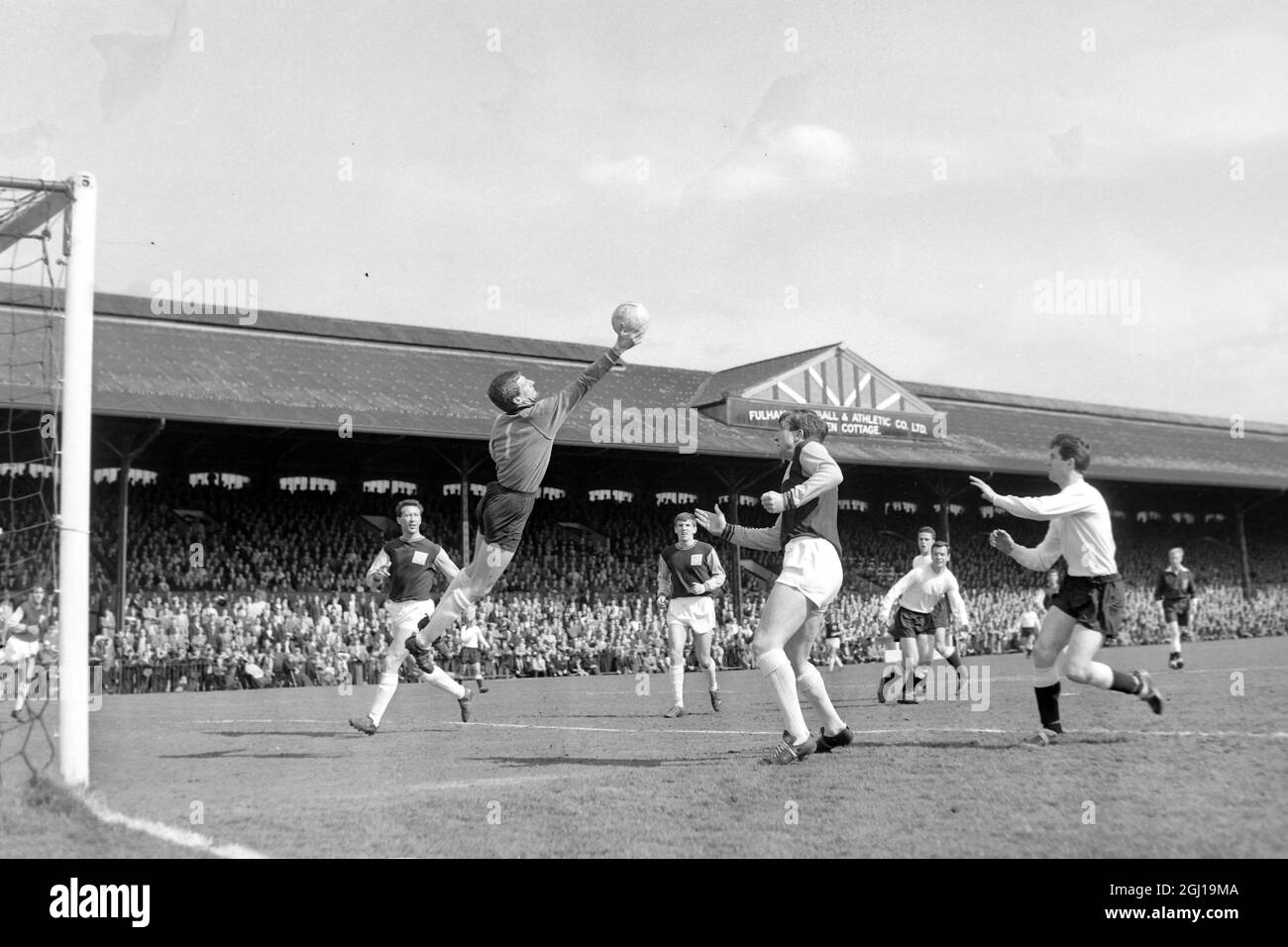 Graham leggat hi-res stock photography and images - Alamy