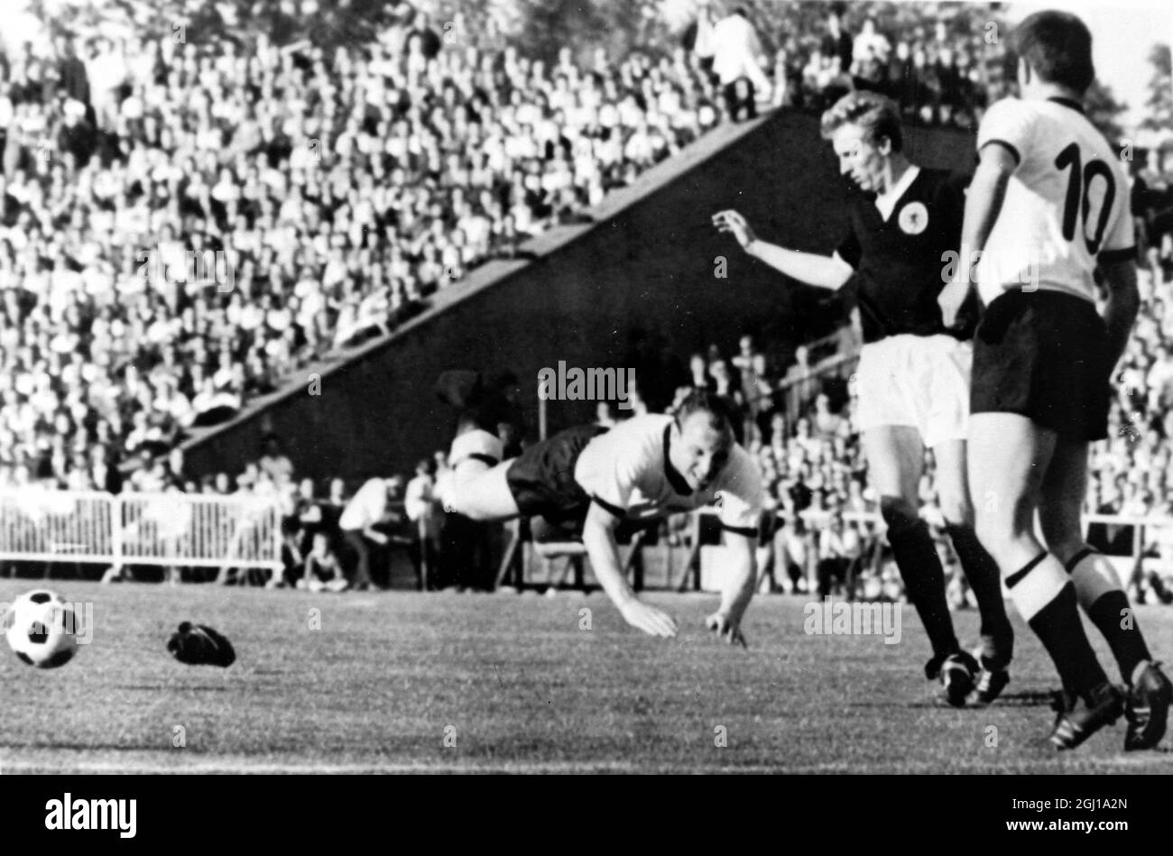 INTERNATIONAL FOOTBALL SCOTLAND V GERMANY - UWE SEELER AND BILLY ...