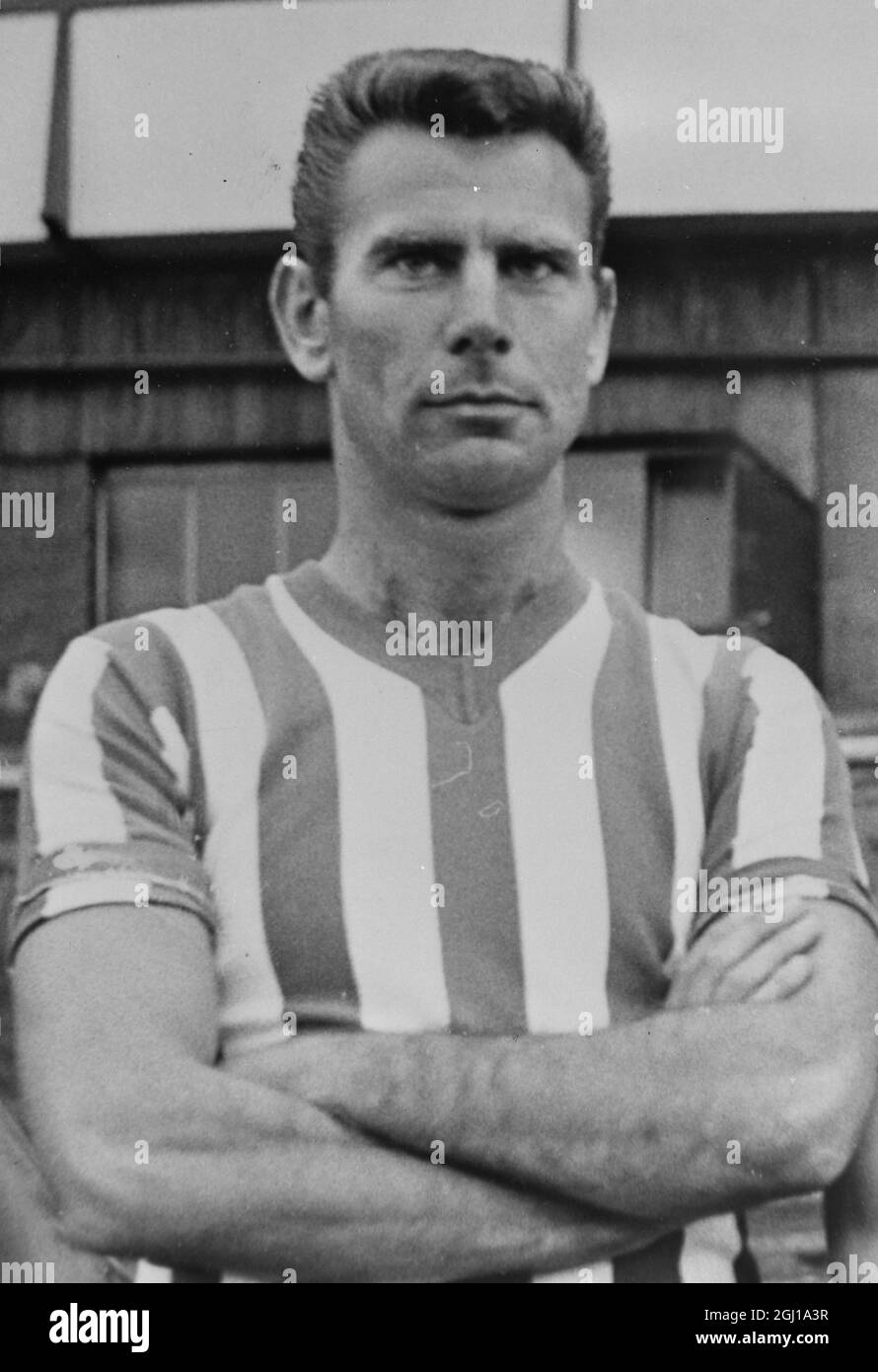 PETER SWAN PORTRAIT OF FOOTBALLER ; 15 MAY 1964 Stock Photo - Alamy
