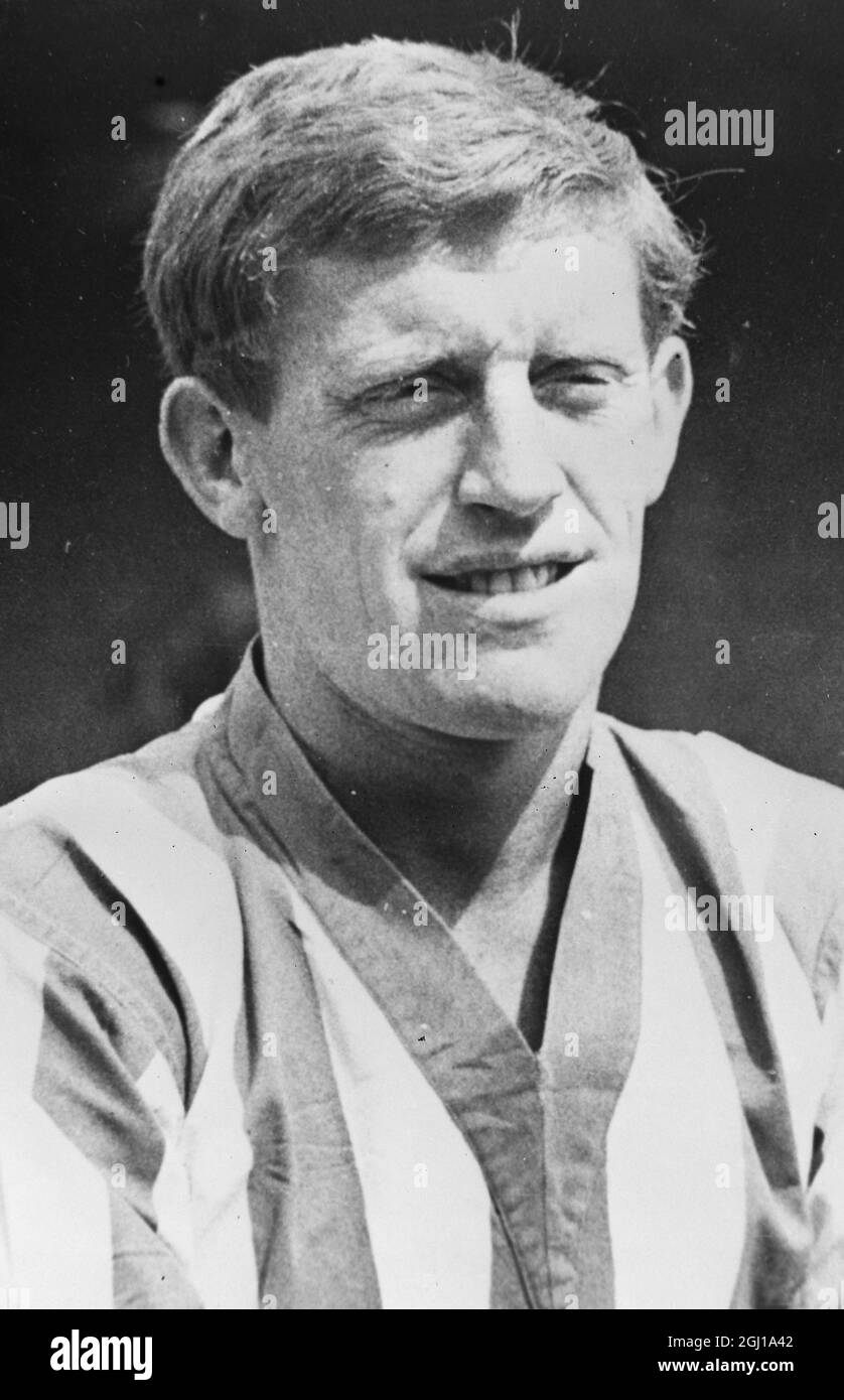 TONY KAY PORTRAIT OF FOOTBALLER - ; 15 MAY 1964 Stock Photo - Alamy