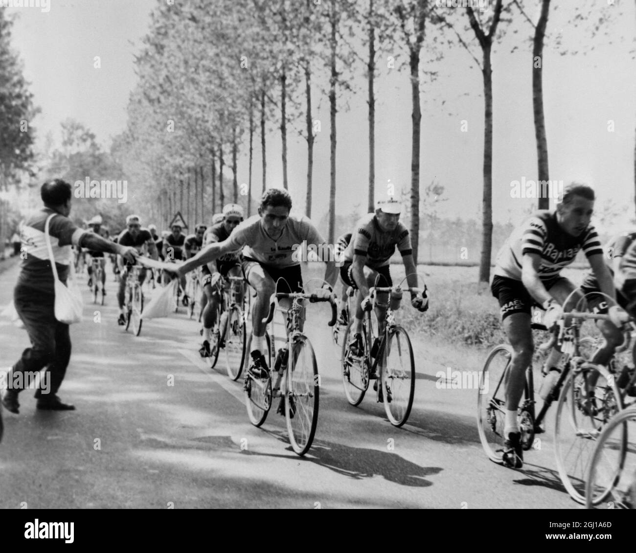 21 lap hi-res stock photography and images - Alamy
